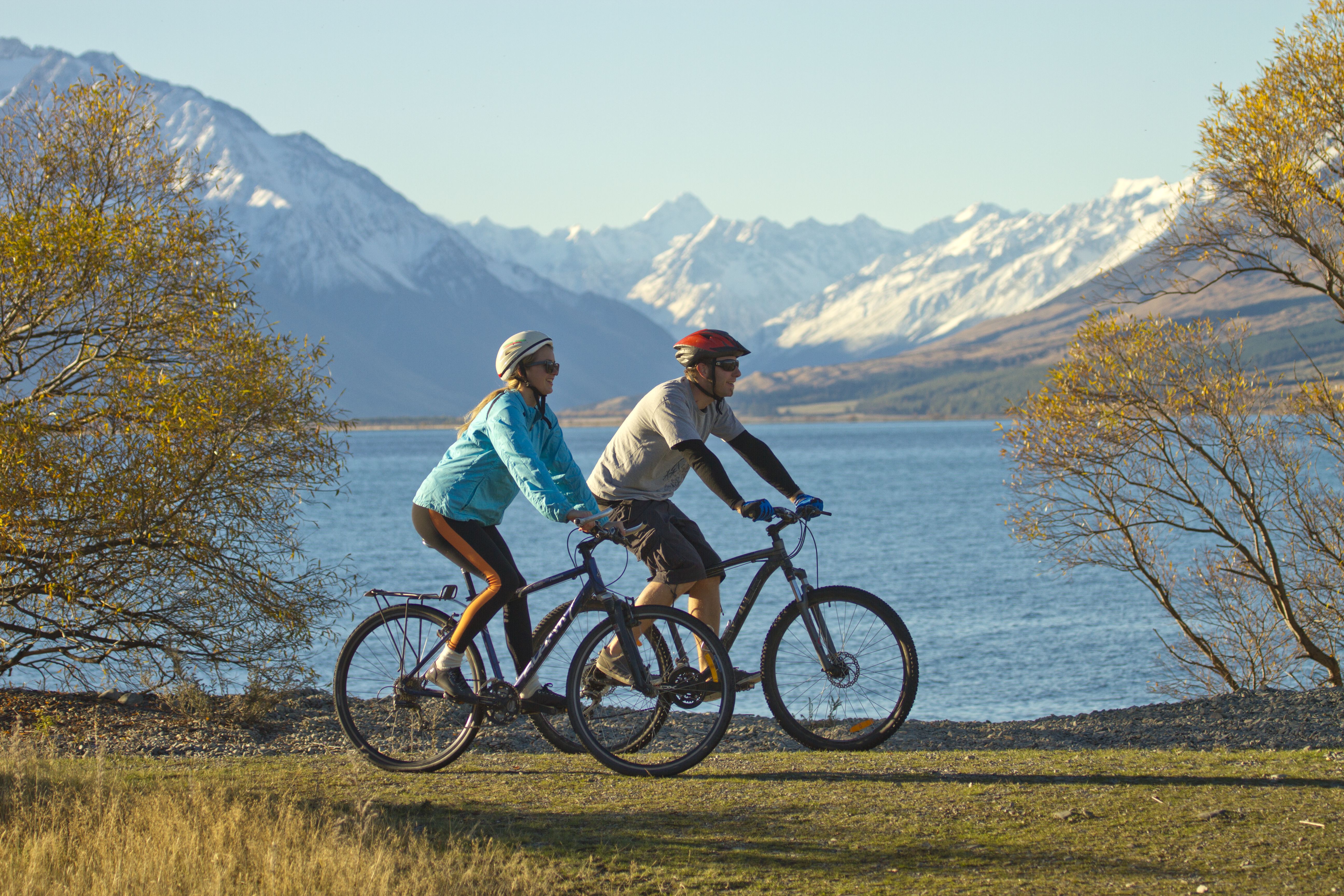 Lodge Activities » Lake Ohau Lodge and Snow Fields